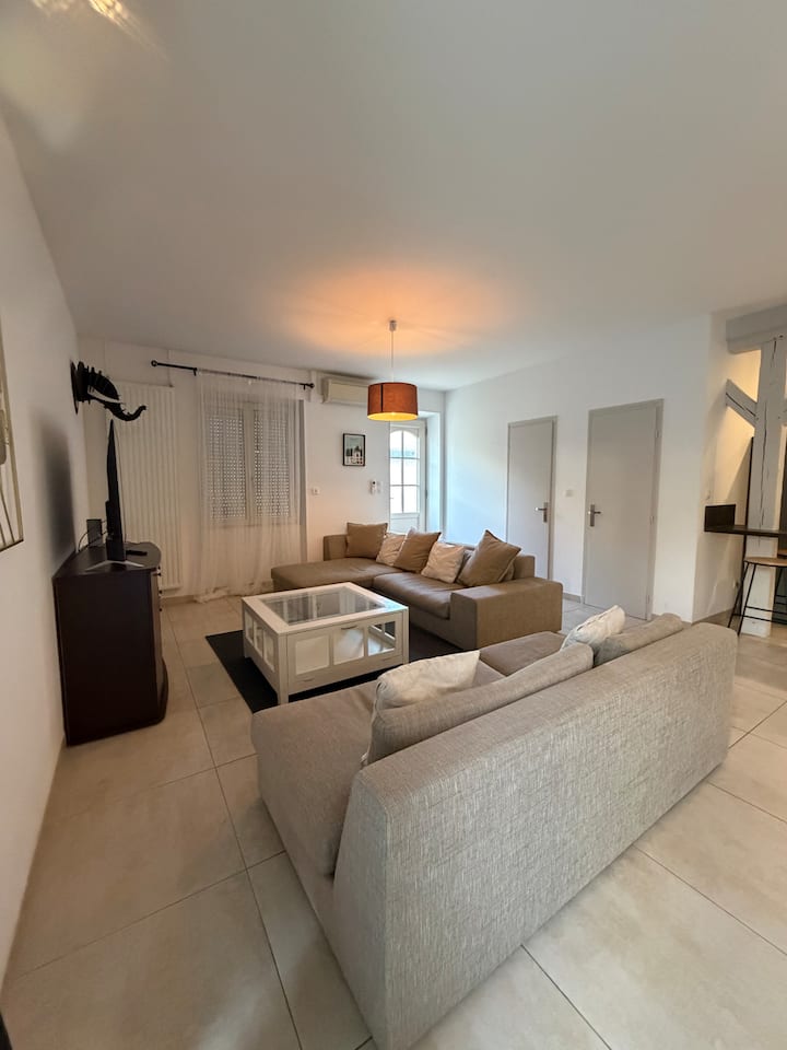 Maison Beaumont 180 M2 - 4 Ch - Parking - Bourges