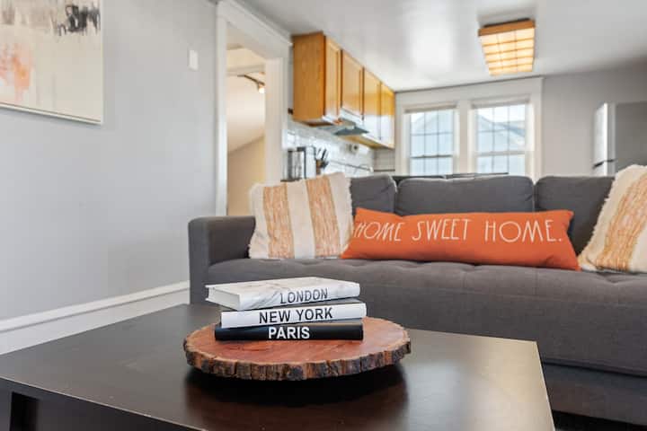 Cozy Aesthetic 1br Apt Ii W/ Office Space - Aston, PA