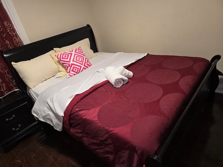 Gorgeous 1bedroom4_ajax Centrally Located_offhw401 - Ajax