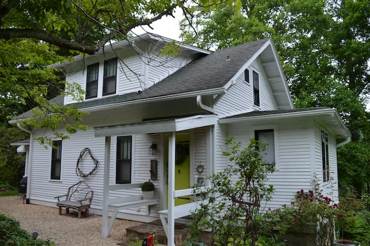 Red Maple Cottage - Hot Springs, VA