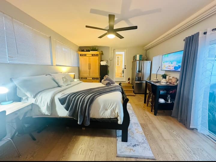 Tustin Retreat Close To Disneyland & Chapman Univ - Orange, CA
