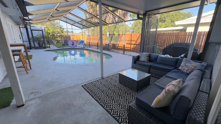 Screened Heated Pool, Game Room Near Ami And Img - Bradenton, FL