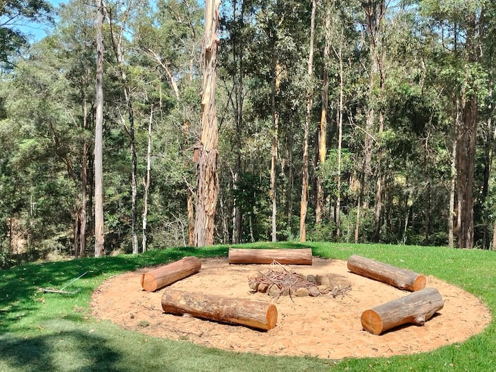 Private Bush & Beach Retreat - Sunshine Coast