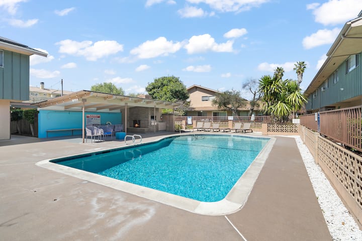 13 Miles From Disney And Beaches - Cerritos, CA