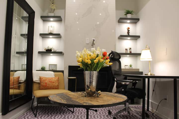 Luxury 1br Apartment Large Windows, High Ceiling - Markham