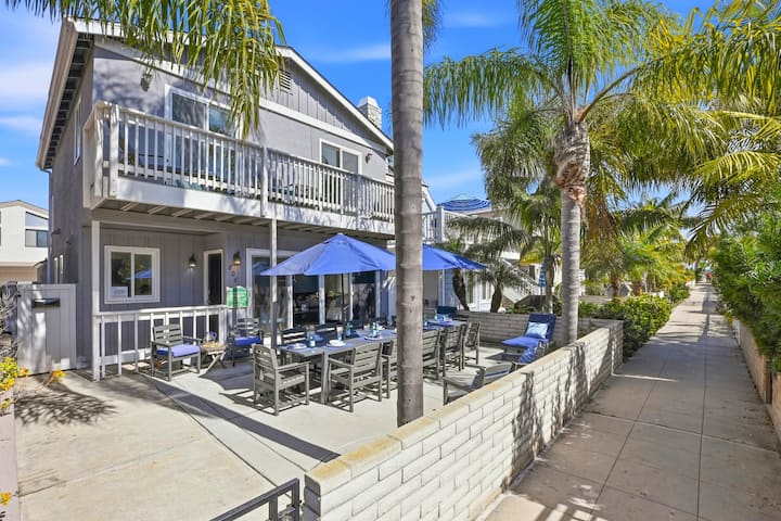 South Mission Beach House | Spacious 4 Br Home - Mission Bay, CA