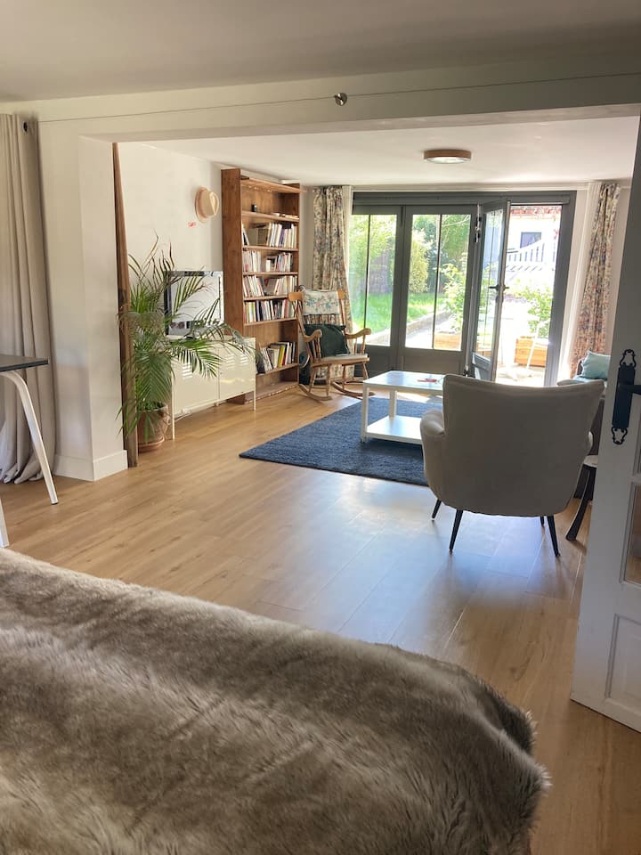 30mn De Paris St Lazare En Train, Studio 42 M2 - Les Mureaux