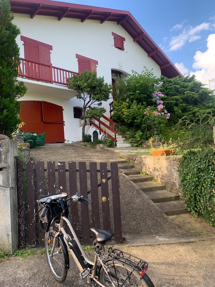 Authentique Maison Basque - ベヨーン, NJ