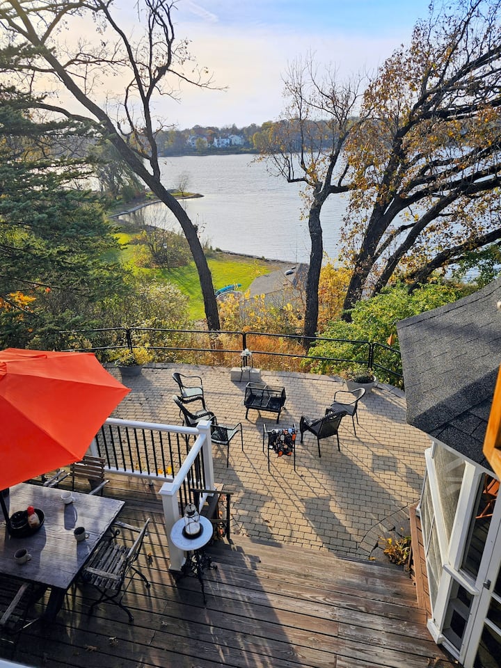 Lakefront Getaway | Reunions, Retreats, Pets Ok - Antioch, IL