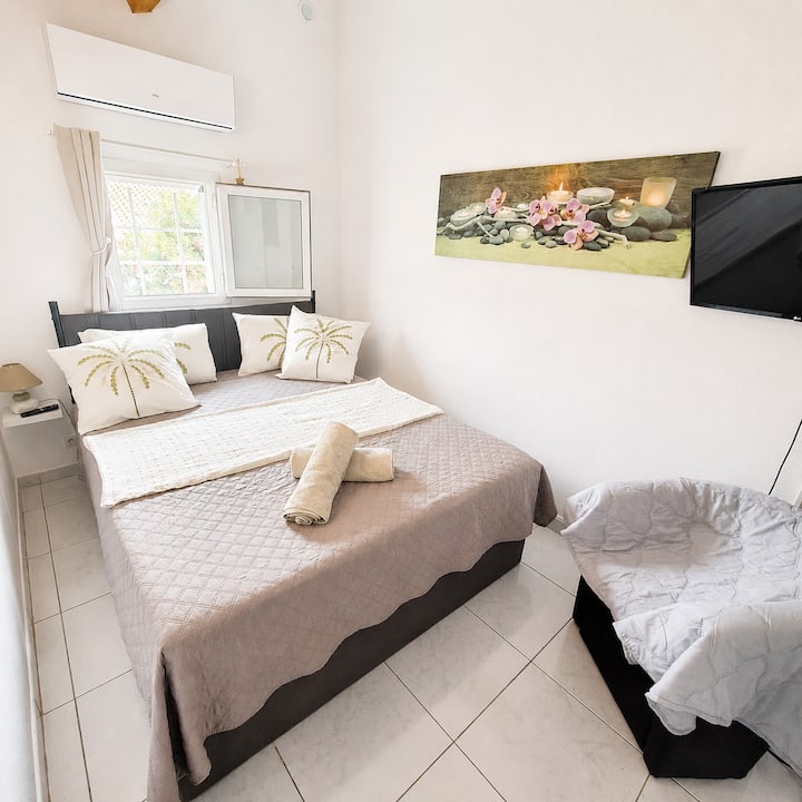 Chambre D'hôtes Chaleureuse à 400 M De La Plage. - Agde