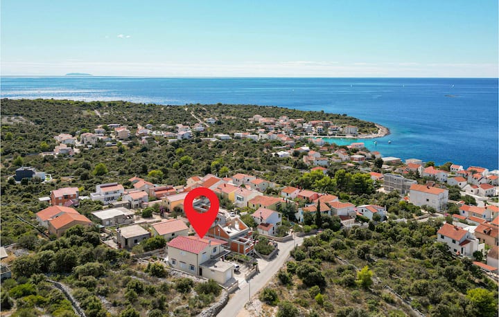 Gorgeous Apartment In Kanica With Wifi - Sevid