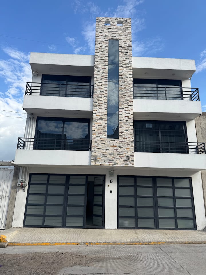 Luxury 2-story Condo - Ixtapaluca