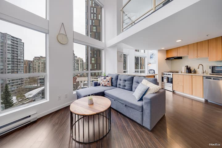 Thespot: Loft Heart Of Dt W/parking & City Views - Vancouver
