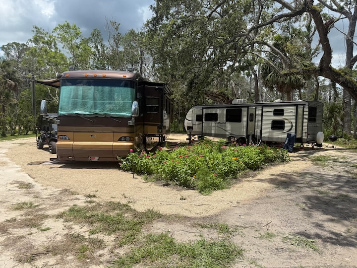 Privacy Rv Lake Retreat Site #1, Prime Location! - Steinhatchee, FL