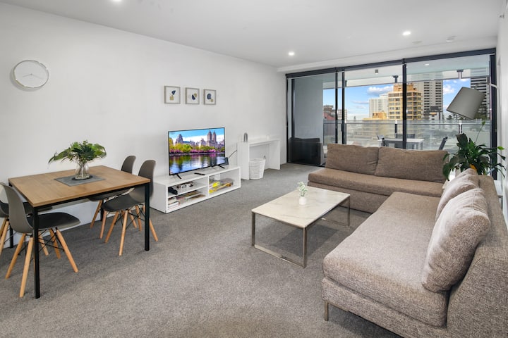 Free Parking, Ocean View, Location And Facilities - Gold Coast