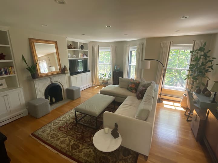 Beautiful South End 2br Apartment - Boston, MA