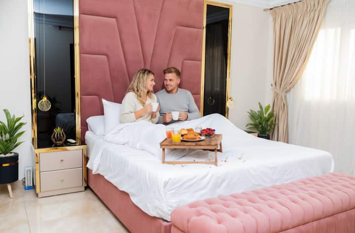 Near City Center Fitness Wellness Taxi Air Gift - カイロ