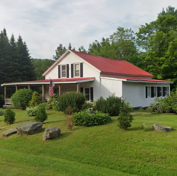 Freedom Farmhouse In Bethlehem - Bethlehem, NH
