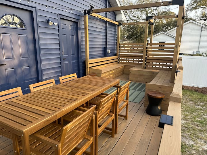 Sunnyside Bungalow Group Retreat - Morehead City, NC