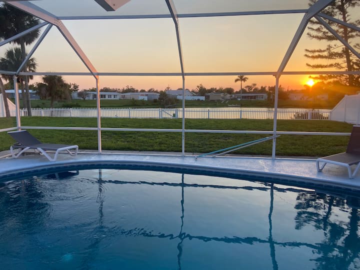 Waterfront/heated Pool/kayak/playroom/20' To Beach - Florida