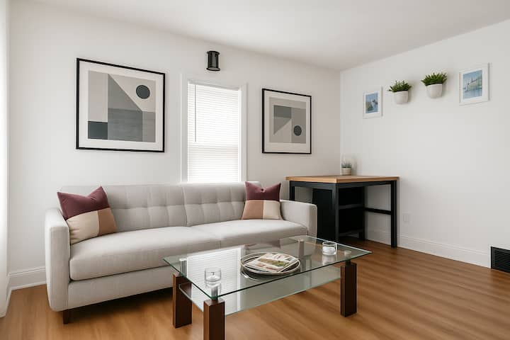 Cozy Apt Near Casino, Boston City W/ Free Parking - Revere, MA