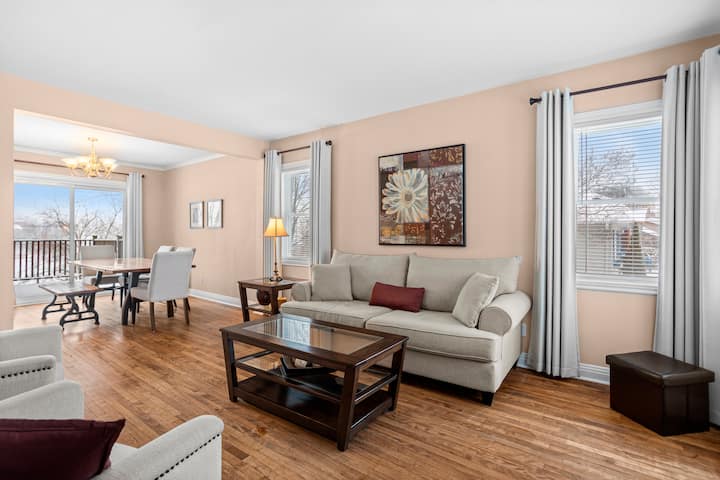 Charmante Maison Avec 2 Chambres Au Bord De L'eau - Mirabel