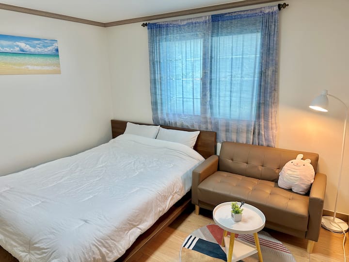 편안하게 쉴 수 있는 1.5룸형 깔끔한 숙소 #무료주차 #204 - Geoje-si
