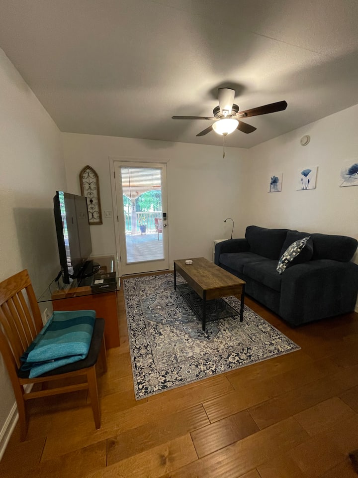Private Apartment In Home - Murfreesboro, TN