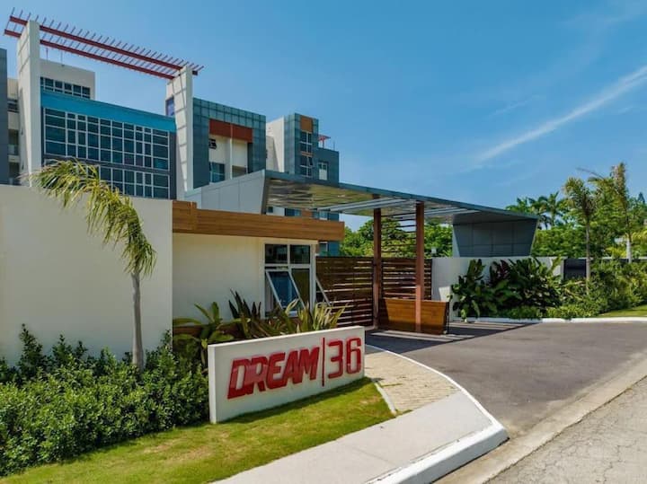 Island Gem 1 Bedrm Apt W/ Pool & Jacuzzi Access - Montego Bay