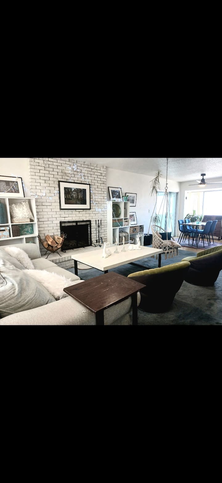 Bohemian Nites
3bed 1bath, Half Mile To Unc! - Greeley, CO