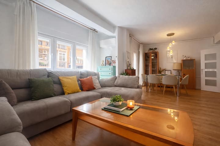 Luna Amplio Céntrico 5 Habitaciones Con Calefacció - Grenada