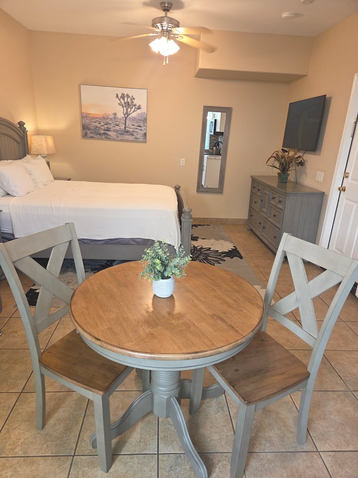 Cozy Studio For A Desert Getaway! - Coachella, CA