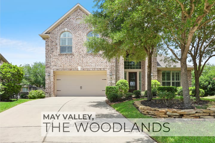 The Woodlands 4br Family + Game Loft | Workspace - The Woodlands