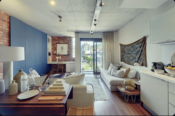 Designer Tablemountain View De Waterkant Apartment - Cape Town