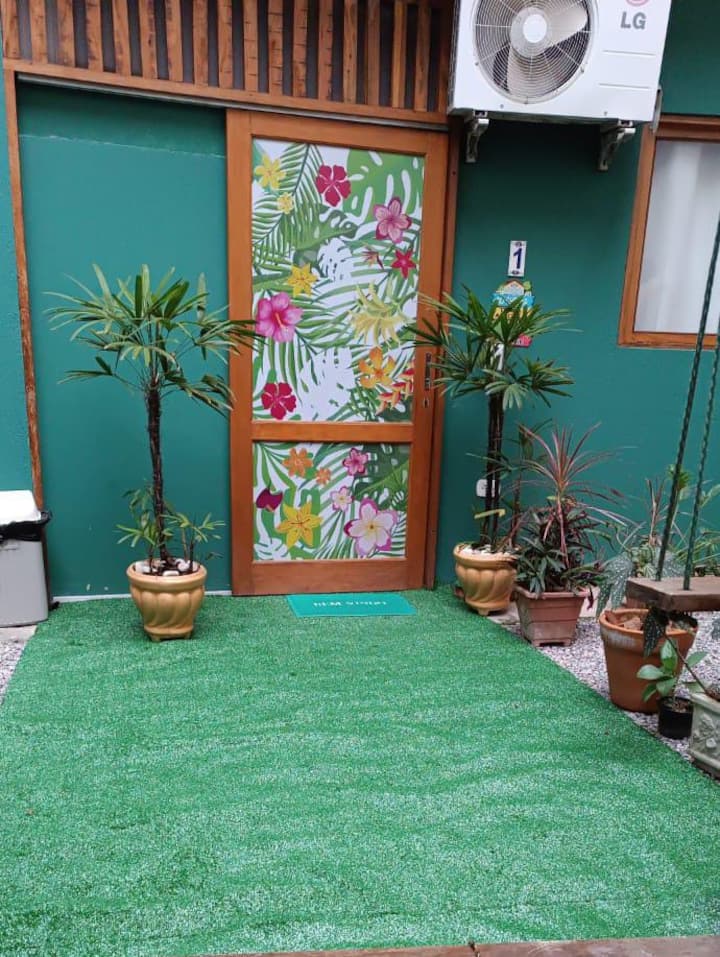 Flat á 150m Da Praia. - São Sebastião