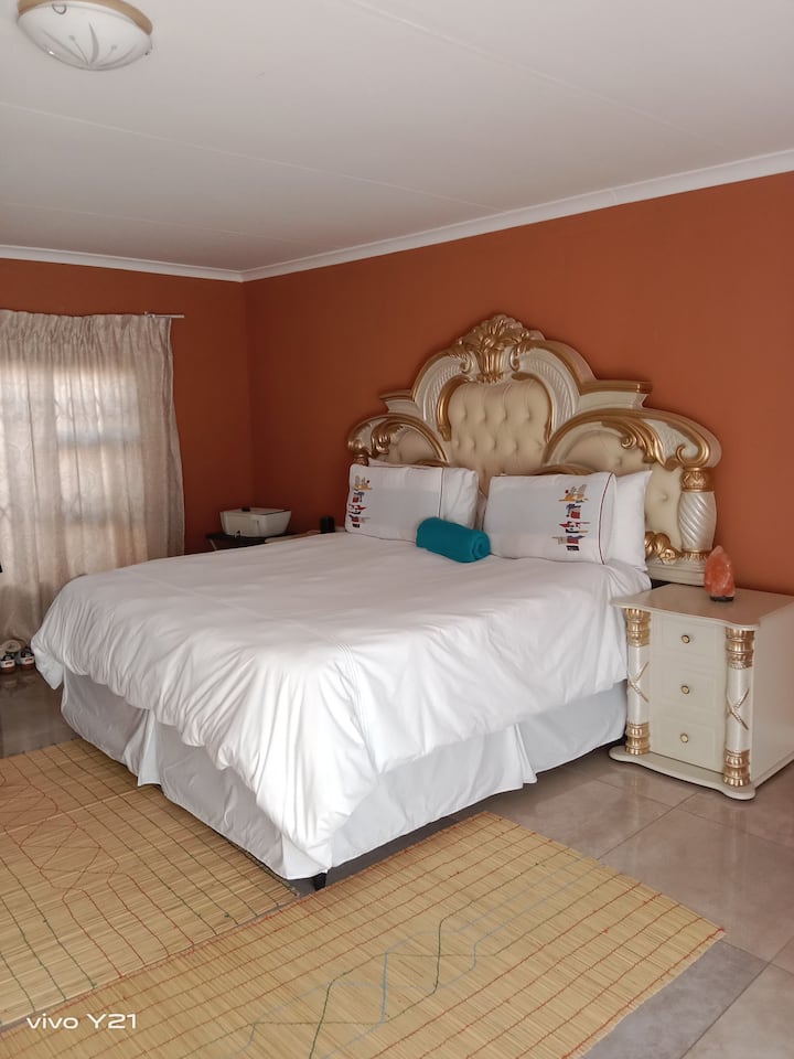 Rest@zoe's Mokokoe Anytime - Soshanguve
