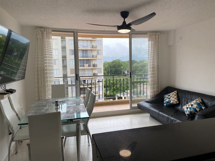 Confort Apto En Ricaurte Con 2 Ac Cerca Supermerca - Girardot