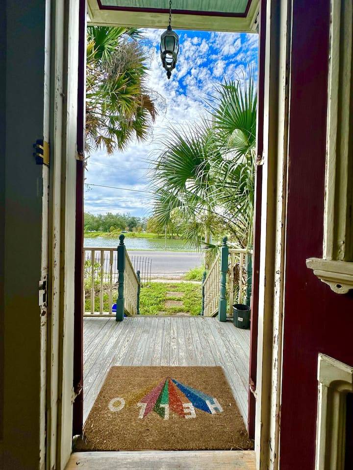 Bayou & Park Views From Home With Epic Sunsets - ニューオーリンズ, LA