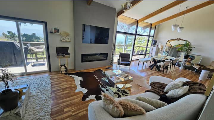 Luxe Full Home On Grizzly Peak With Best Views! - El Cerrito, CA