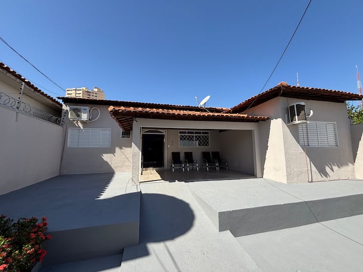 Casa P/ Famílias E Grupos De Amigos Até 10 Pessoas - Cuiabá