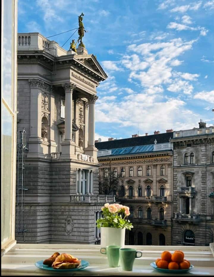 Wow Location @ Gorgeous Luxury Spacious Basilica! - Budapest