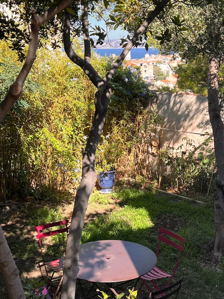 Studio Roucas Blanc Avec Terrasse Et Jardin - Marsella