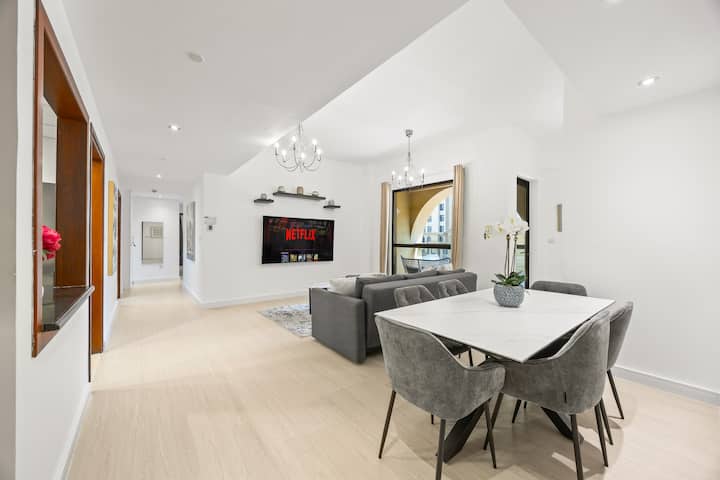 Stylish 4br On Jbr Beach Walk, Near Mall & Metro - Dubaï