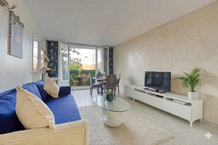 Escale De L'yvette - 50m² Cosy, Balcon & Parking - Antony
