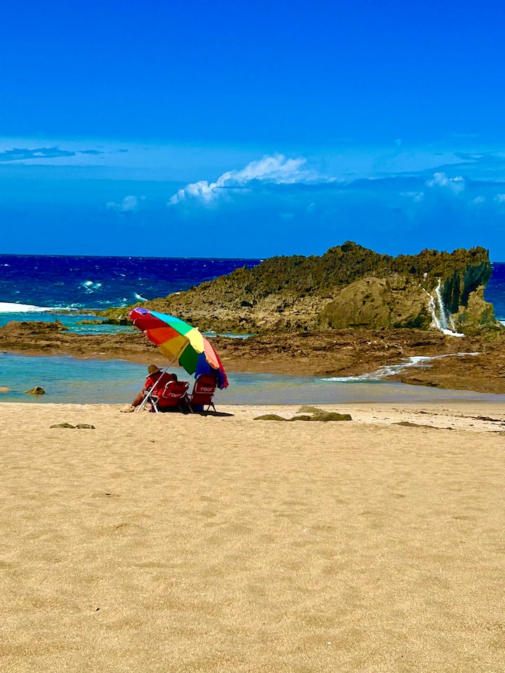 Sunset House
Islote, Arecibo - Aguada