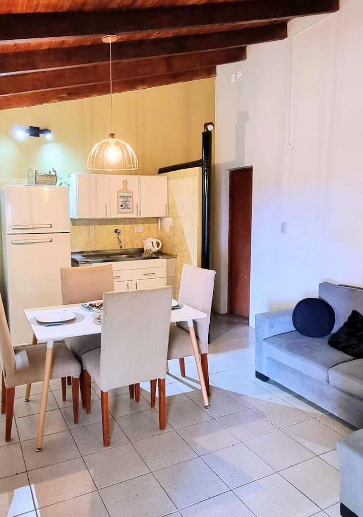 Monoambiente En El Centro Cálido Y Completo - Puerto Iguazú