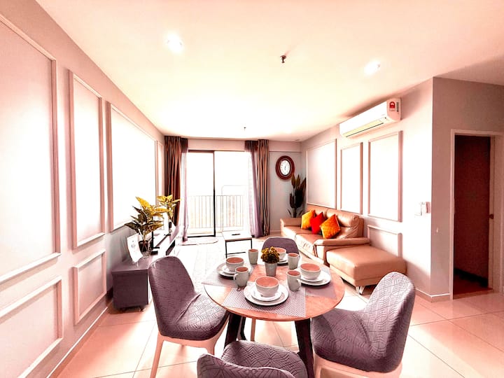Ajay Suite @ I-city 2br 2wc (Apple Tv,wifi) - Shah Alam