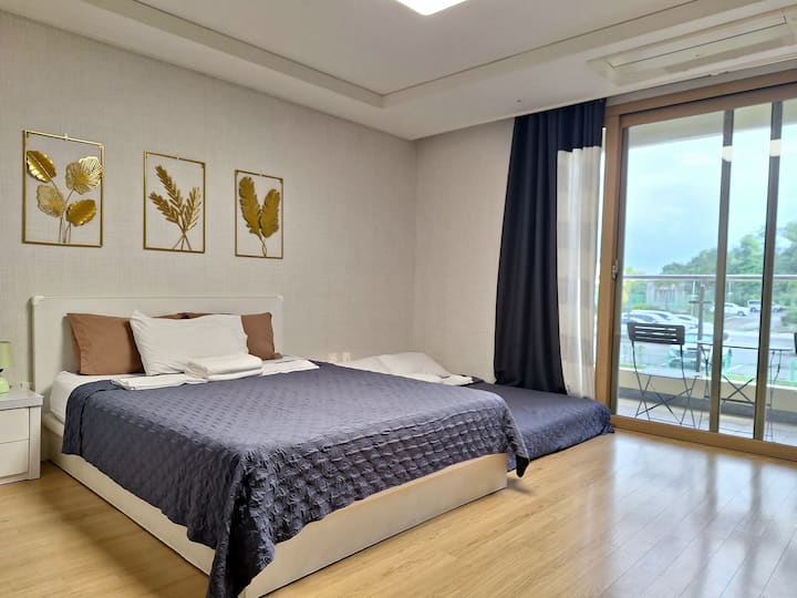 Condo For 4 Near Aqua Planet And Clark Safari - Mabalacat