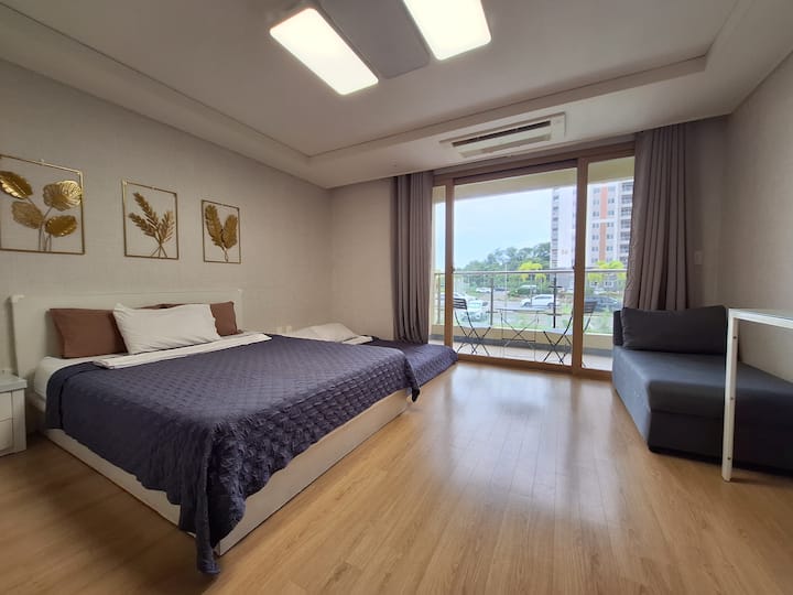 Your Clark Hub: Seoul Vibe Condo For 4 - Mabalacat