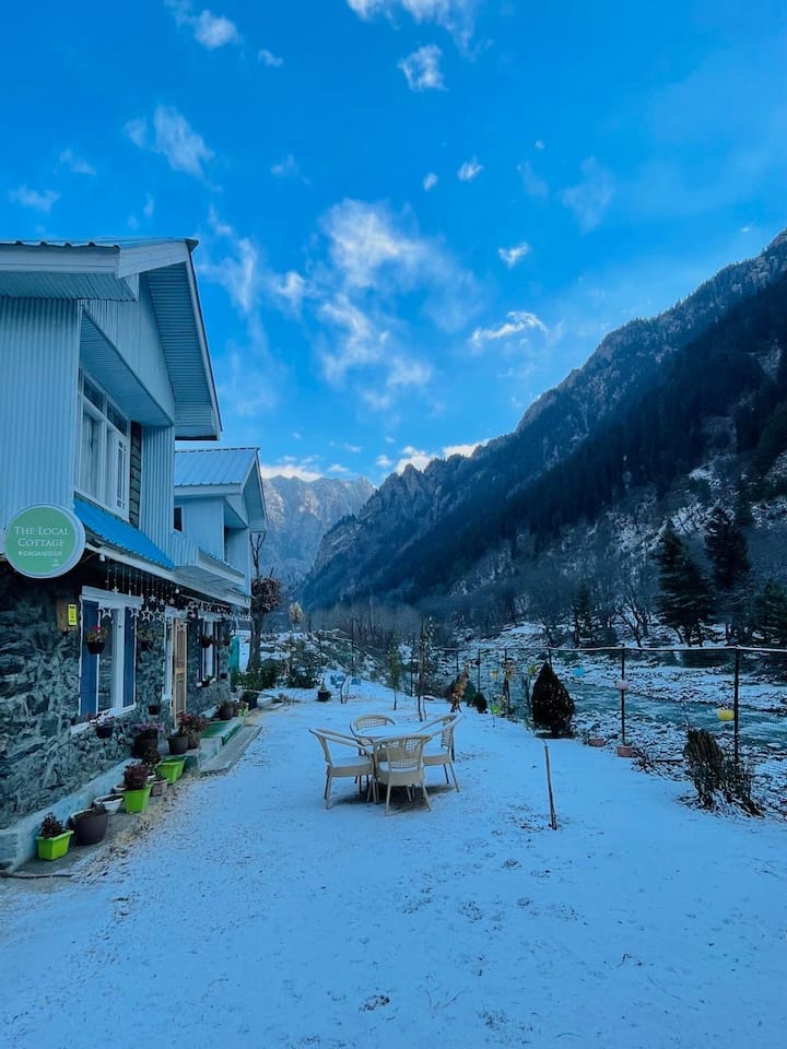 The Local Cottage - Sonamarg